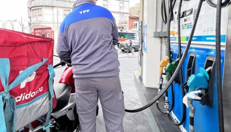 Shell, Axion e YPF aumentaron 7,6% los combustibles en todo el país - Semanario de Junín