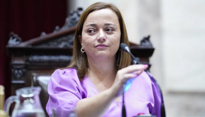 Cecilia Moreau reclama 4 lugares para la Bicameral que analizará el DNU ... Cecilia Moreau reclama 4 lugares para la Bicameral que analizará el DNU ...