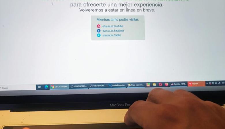 Ante el posible cierre de Educ.Ar, un usuario creó una "página espejo" para evitar que se pierda ...