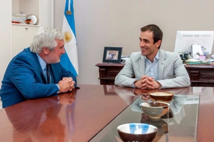 Conte Grand, aferrado al sillón y resistiendo, sería la primera "moneda ...