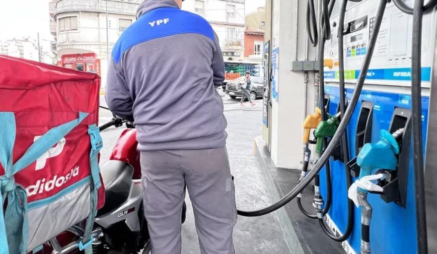 Shell, Axion e YPF aumentaron 7,6% los combustibles en todo el país - Semanario de Junín